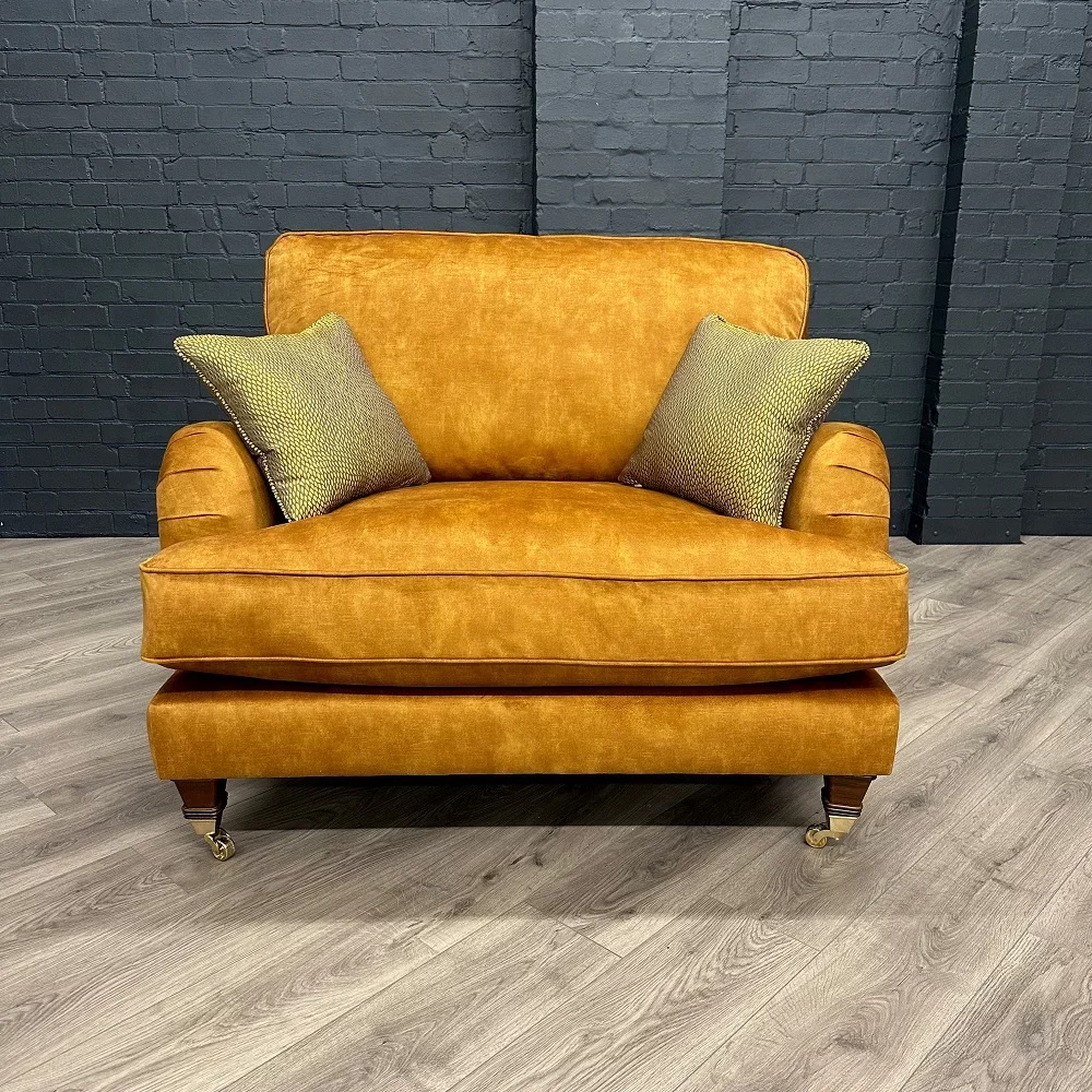 Luxury Love Chair in Dubai & Abu Dhabi | Never Again Offer